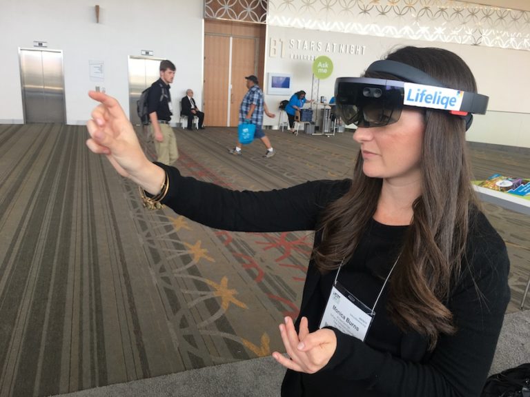 Augmented Reality Learning with Lifeliqe HoloLens at ISTE - Class Tech Tips