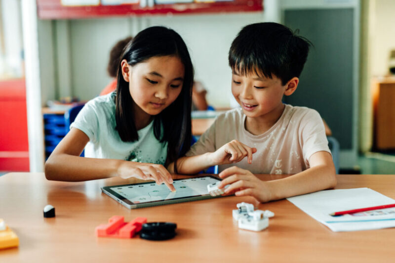 Learn to Code STEAM Lesson Plans for Every Teacher - Class Tech Tips