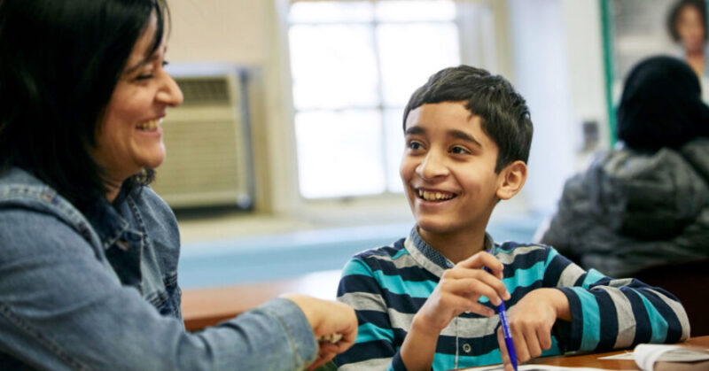 How to Teach Your Students to Teach Others - Class Tech Tips